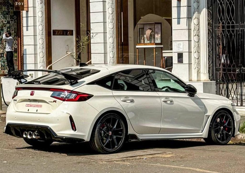 Honda Civic Type R spotted in India - Electric Car World
